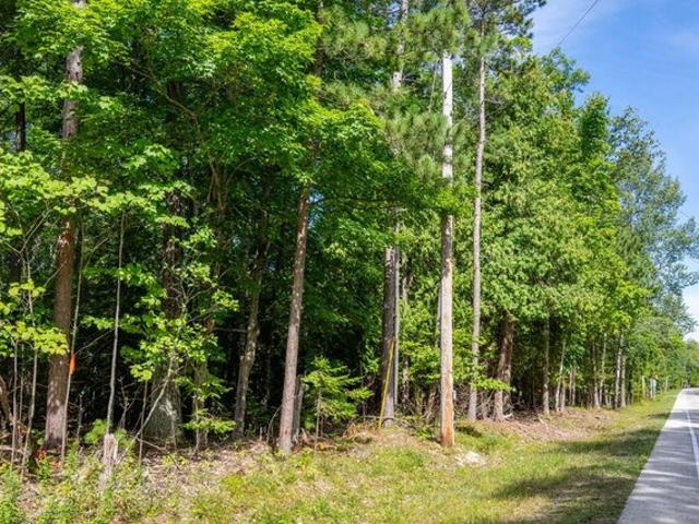 Bay Shore Dr, Egg Harbor, WI 54209