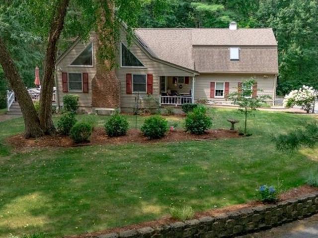 Bay Rd, Easton, Home For Sale