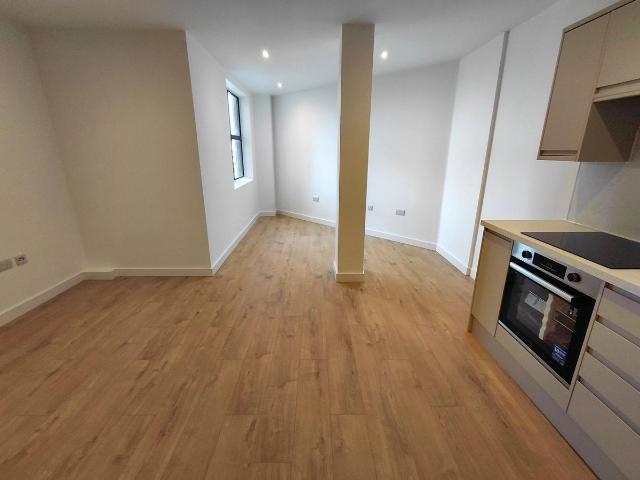 Bay View, Wraik Hill, Whitstable, Kent CT5, 1 bed flat to rent, £1,100 pcm | PrimeLocation