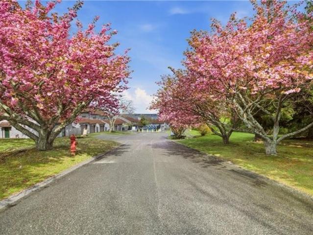 Bay View Dr Unit,jamestown, Home For Sale