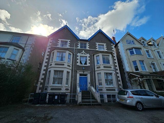 Bay View Road, Colwyn Bay LL29, 3 bed flat to rent, £725 pcm | PrimeLocation