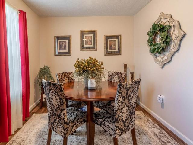 Bayberry Cove 2 Bedroom Apartment for Rent at 4363 Bayberry Cv, Bellbrook, OH 45305