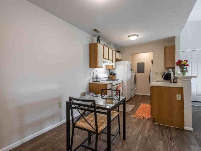 Bayberry Cove 2 Bedroom Apartment for Rent at 4363 Bayberry Cv, Bellbrook, OH 45305