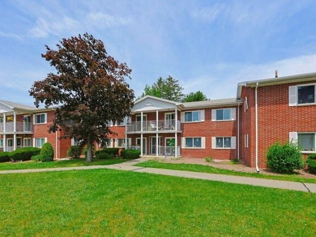 Bayberry Dr Apt,sharon, Condo For Sale
