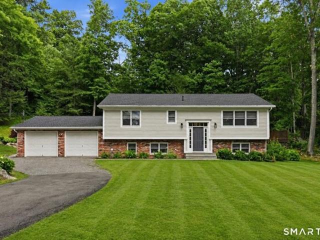 Bayberry Dr, Brookfield, Home For Sale