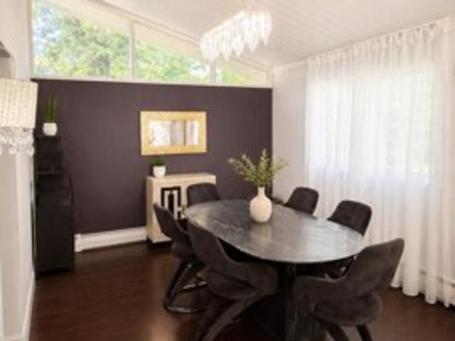 Bayberry Dr, Brookfield, Home For Sale
