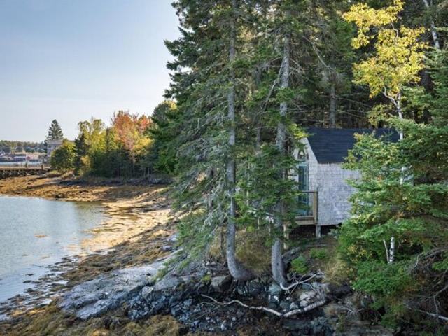 Bayberry Ln, Tremont, Home For Sale