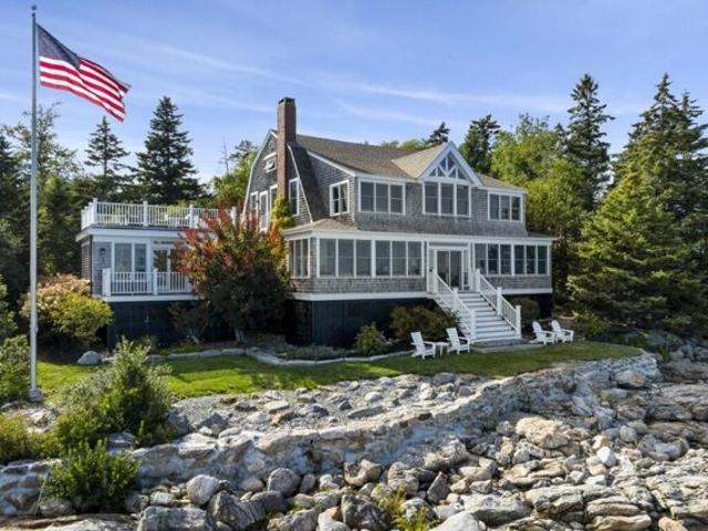 Bayberry Ln, Southport, Home For Sale