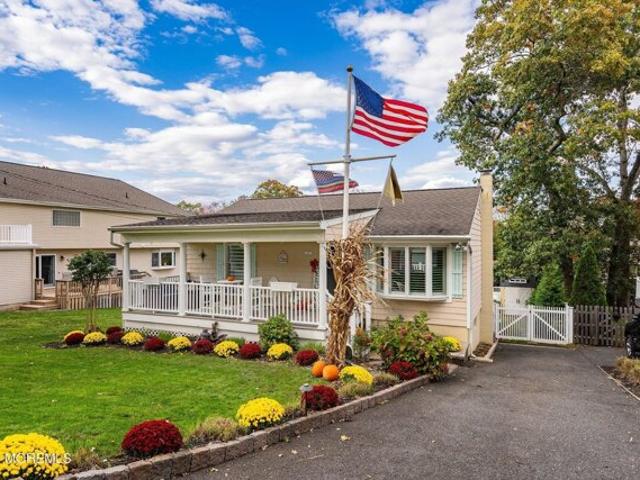 Bayberry Rd, Manasquan, Home For Sale