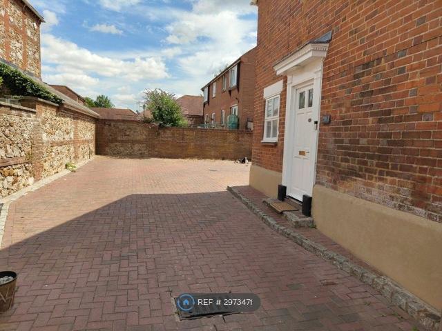 Baydon House, Hungerford RG17, 1 bed maisonette to rent, £825 pcm | PrimeLocation