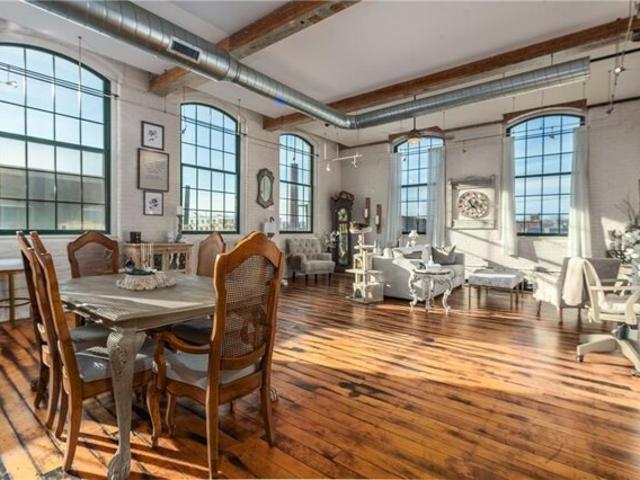 Bayley St Apt,pawtucket, Home For Sale