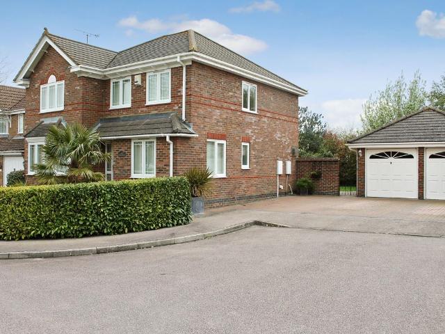 Baylis Crescent, Burgess Hill, West Sussex RH15, 4 bed detached house to rent, £2,500 pcm | PrimeLocation