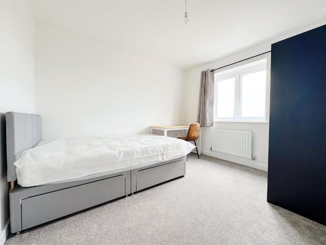 Baylis Gardens, Bristol BS34, Room to rent, £705 pcm | PrimeLocation