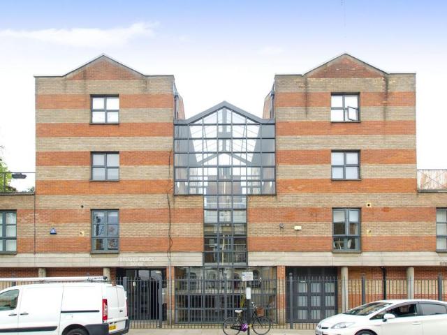 Baynes Street, Camden Town, London, NW1 Studio to rent £3,142 pcm £725 pw