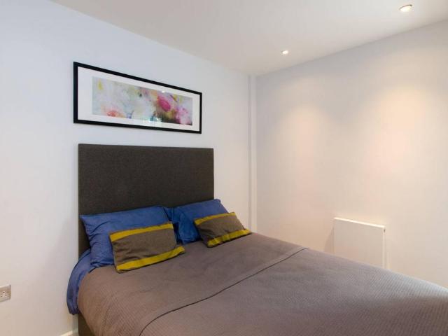 Baynes Street, Camden Town, London, NW1 Studio to rent £3,142 pcm £725 pw