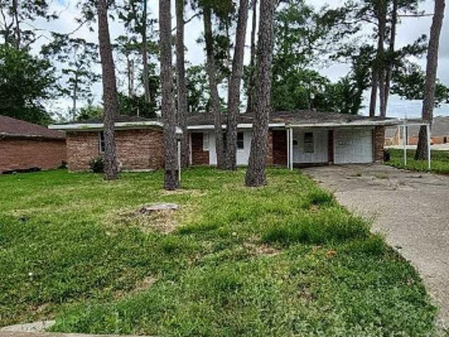 Bayou Cir