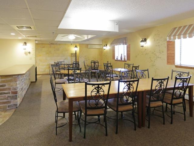 Baypoint Shoreline 2 Bedroom Apartment for Rent at 1900 Saint Louis Ave, Duluth, MN 55802 Park Point