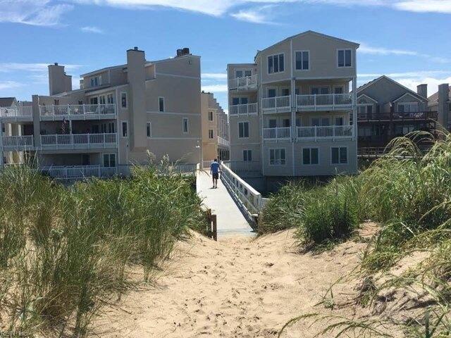 Bays Edge Ave, Virginia Beach, Condo For Sale