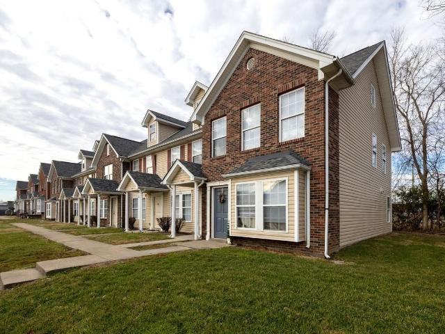 Bayshore Townhomes 1 Bedroom Home for Rent at 5501 Bayshore Ct, Louisville, KY 40258 Pleasure Ridge Park
