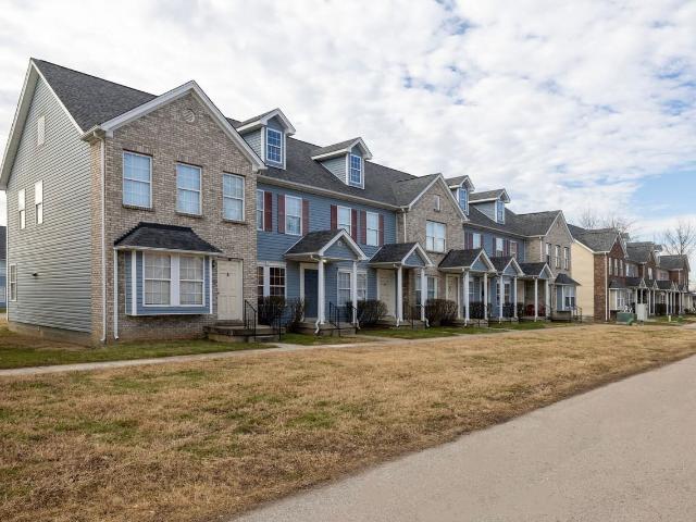 Bayshore Townhomes 2 Bedroom Home for Rent at 5501 Bayshore Ct, Louisville, KY 40258 Pleasure Ridge Park