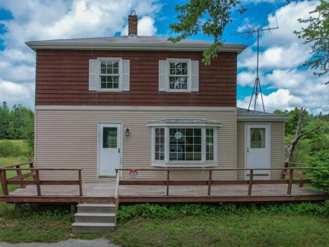 Bayside Rd, Ellsworth, Home For Sale