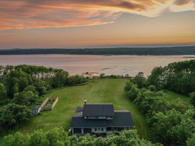 Bayside Rd, Ellsworth, Home For Sale