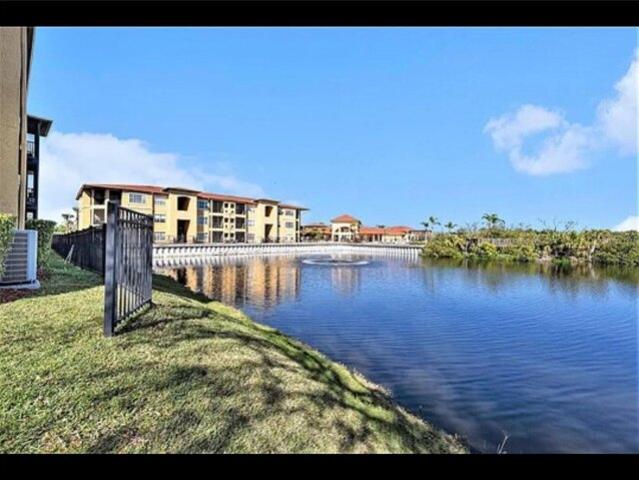 Bayside Village Dr Apt,tampa, Condo For Sale