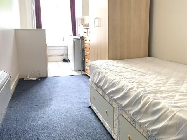 Bayswater, London. W2, Studio to rent, £950 pcm | PrimeLocation