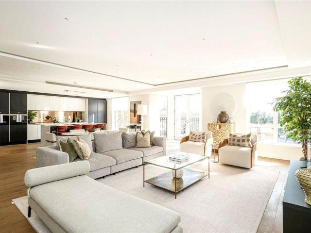 Bayswater Road, W2
