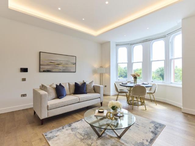 Bayswater Road, London, W2 2 bed flat to rent £16,000 pcm £3,692 pw