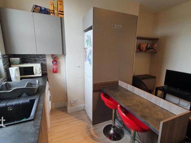 Bayswater Road, PLYMOUTH 2 bed flat to rent £1,127 pcm £260 pw