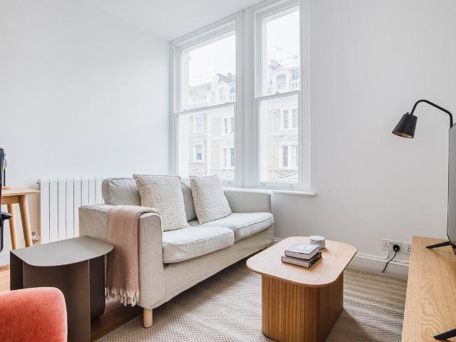Bayswater W2, 2 bed flat to rent, £3,770 pcm | PrimeLocation