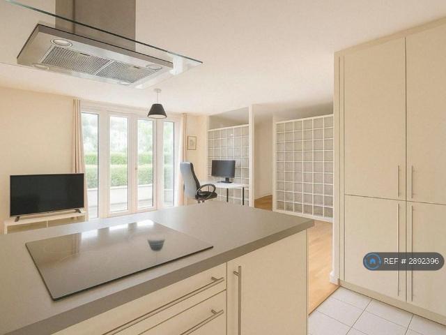 Bazalgette Court, London, W6 1 bed flat to rent £2,000 pcm £462 pw