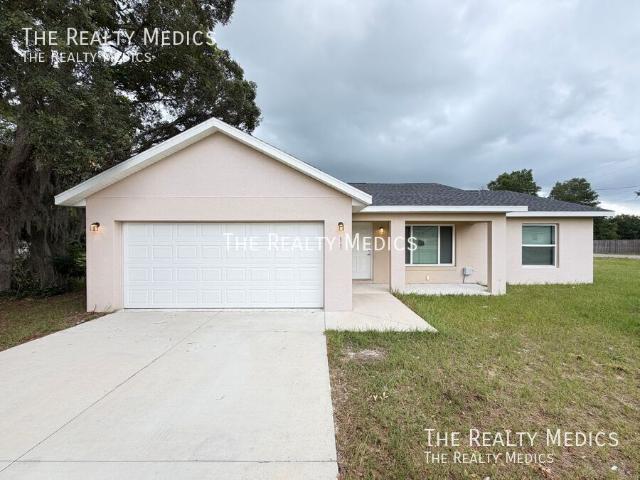 Be the FIRST to live in this BRAND NEW UPGRADED 3 BD/2BA Home in Ocklawaha!