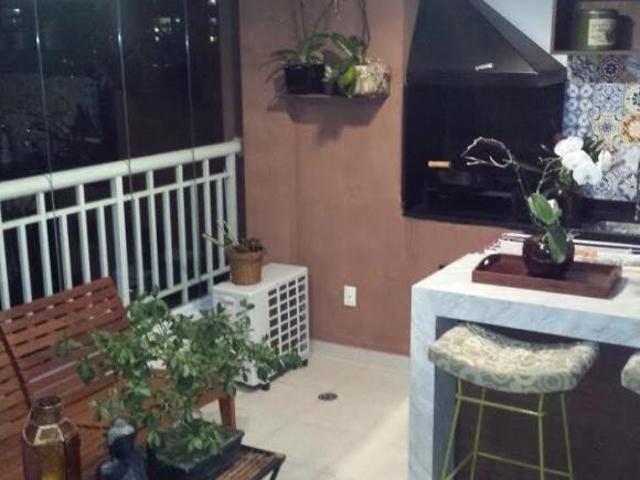 bem decorado, ampla varanda com churrurasqueira e bela vista!