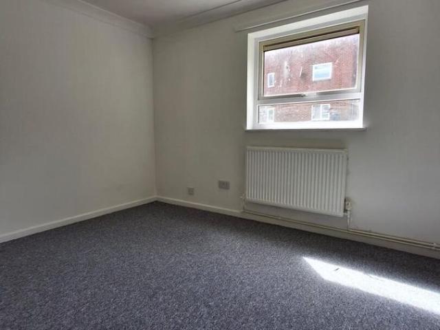 Bembridge, Brookside, Telford TF3, 2 bed flat to rent, £750 pcm | PrimeLocation