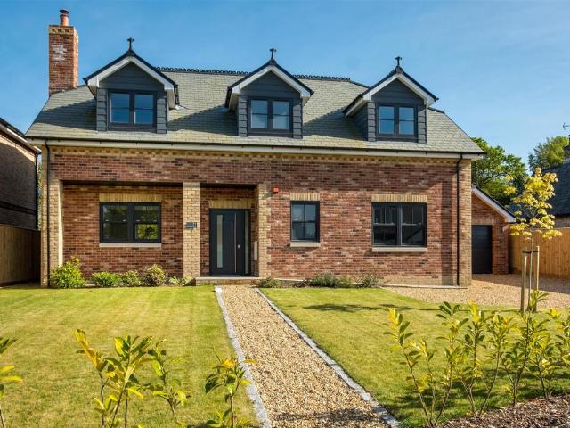Bembridge, Isle of Wight 4 bed detached house to rent £2,150 pcm £496 pw