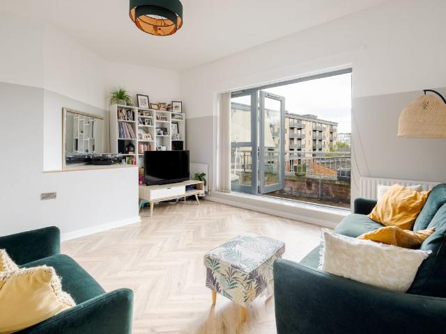 Bemerton Street, London N1, 2 bed flat to rent, £3,445 pcm | PrimeLocation