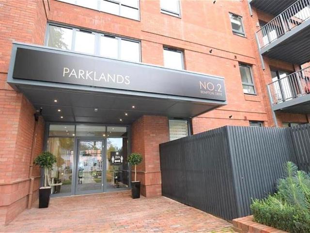 Bempton Drive, Manchester 2 bed apartment to rent £2,400 pcm £554 pw