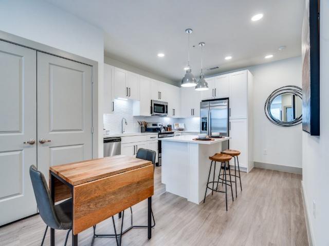 Bent Tree Lofts 2 Bedroom Apartment for Rent at 17501 Dallas Pkwy, Dallas, TX 75287