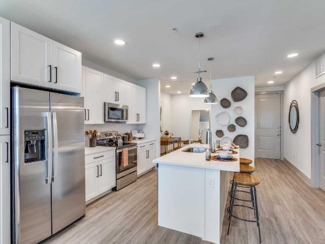 Bent Tree Lofts 2 Bedroom Apartment for Rent at 17501 Dallas Pkwy, Dallas, TX 75287