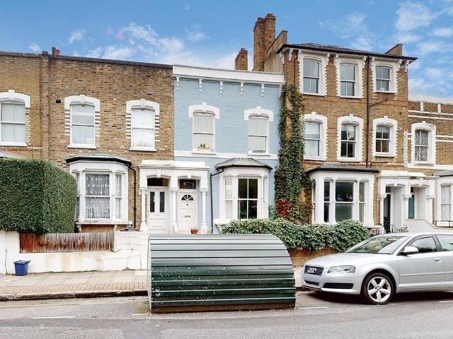 Benthal Road, Stoke Newington N16, 2 bed flat to rent, £2,750 pcm | PrimeLocation
