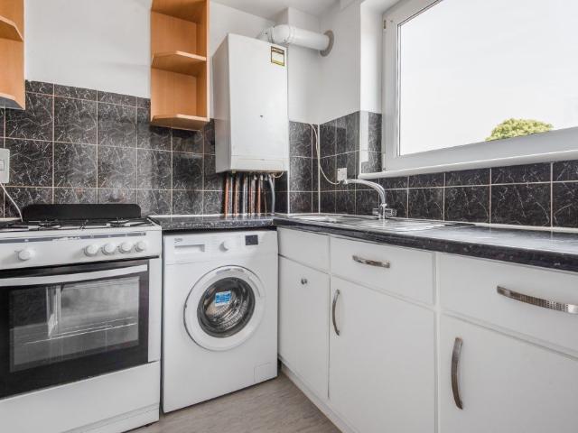 Benthal Road, Stoke Newington N16, 2 bed maisonette to rent, £2,400 pcm | PrimeLocation