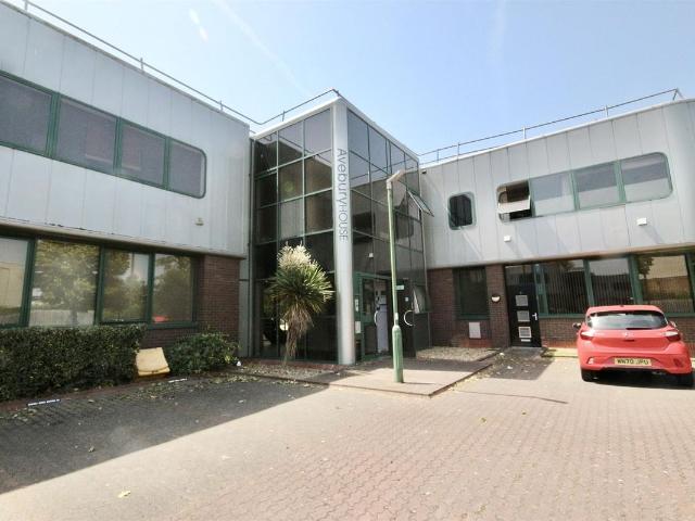 Bentham Close, Westlea, Swindon SN5, 1 bed flat to rent, £825 pcm | PrimeLocation