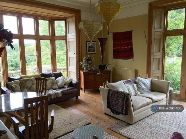 Bentham Hill House, Tunbridge Wells, TN3 2 bed flat to rent £1,825 pcm £421 pw