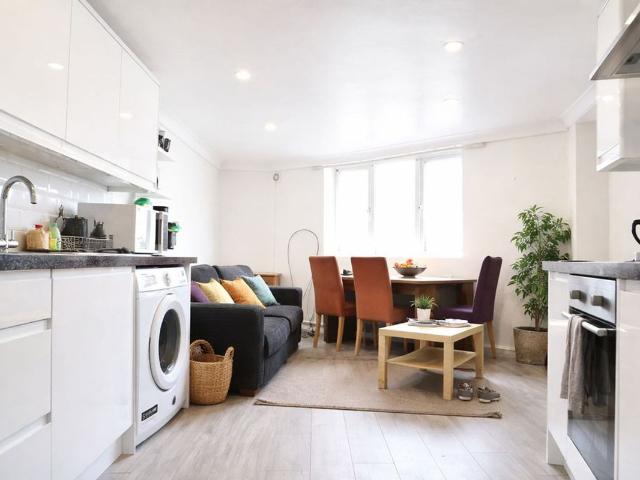Bentham Road, Brighton BN2, 4 bed property to rent, £2,210 pcm | PrimeLocation