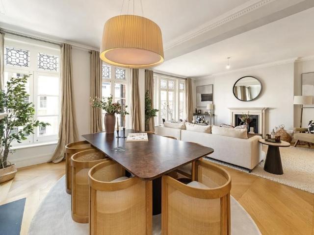 Bentinck Street, Marylebone, London W1U, 3 bed flat to rent, £8,667 pcm | PrimeLocation