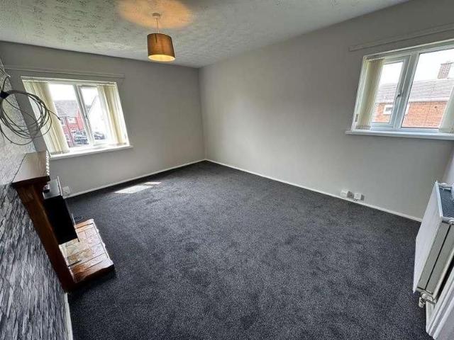 Benton Close, Willenhall, WV12