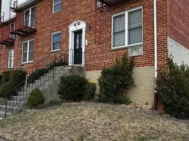 Benton Ct, Staten Island, NY 10306