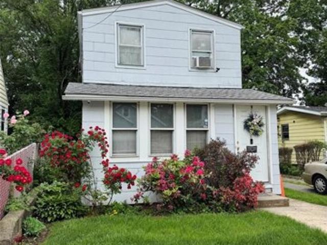 Benton St, Springfield Gardens, Home For Sale